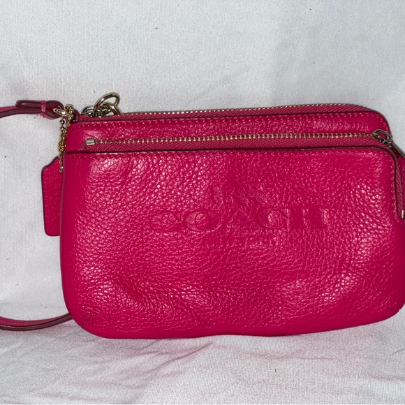 Coach | Bags | Coach Pebbled Leather Double Corner Zip Wristlet Wallet ...